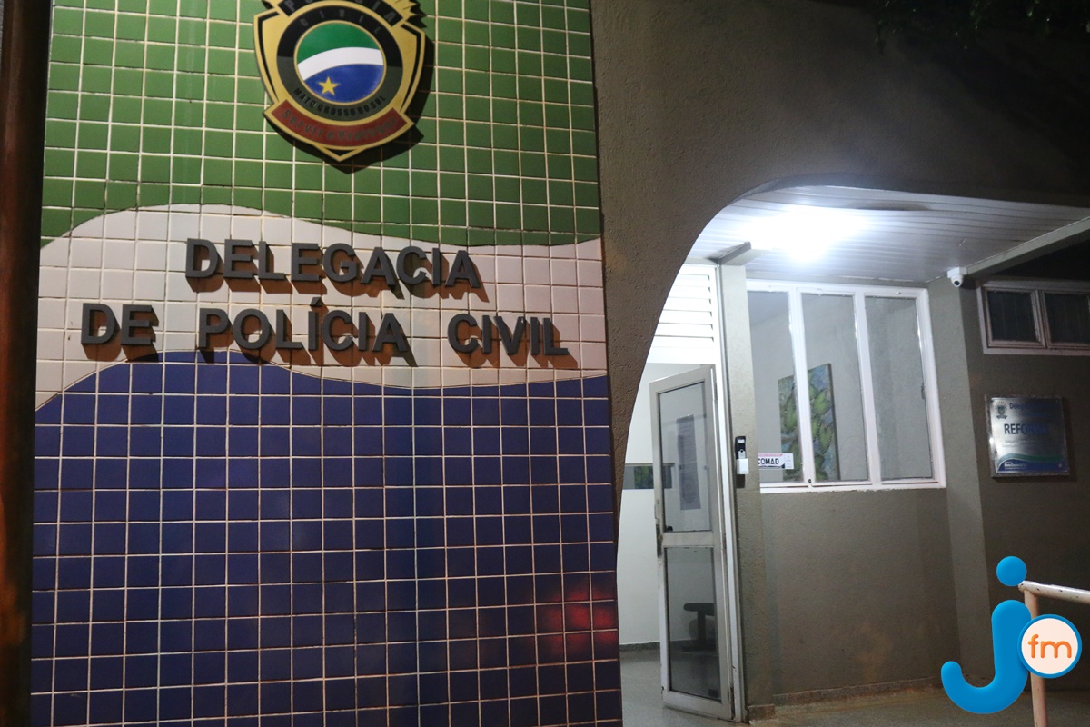 Idoso dono de casa de aluguel se sente ameaçado e incomodado com ...