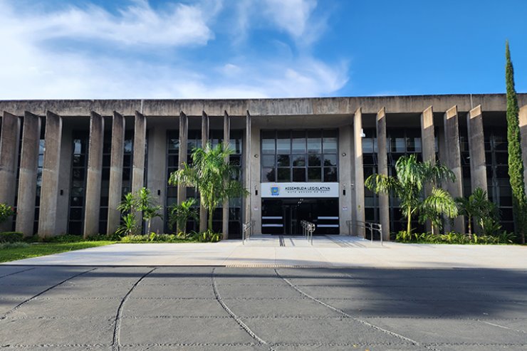 PLOA 2024 chega à ALEMS com estimativa de R$ 25,4 bi de receita - REDE ...