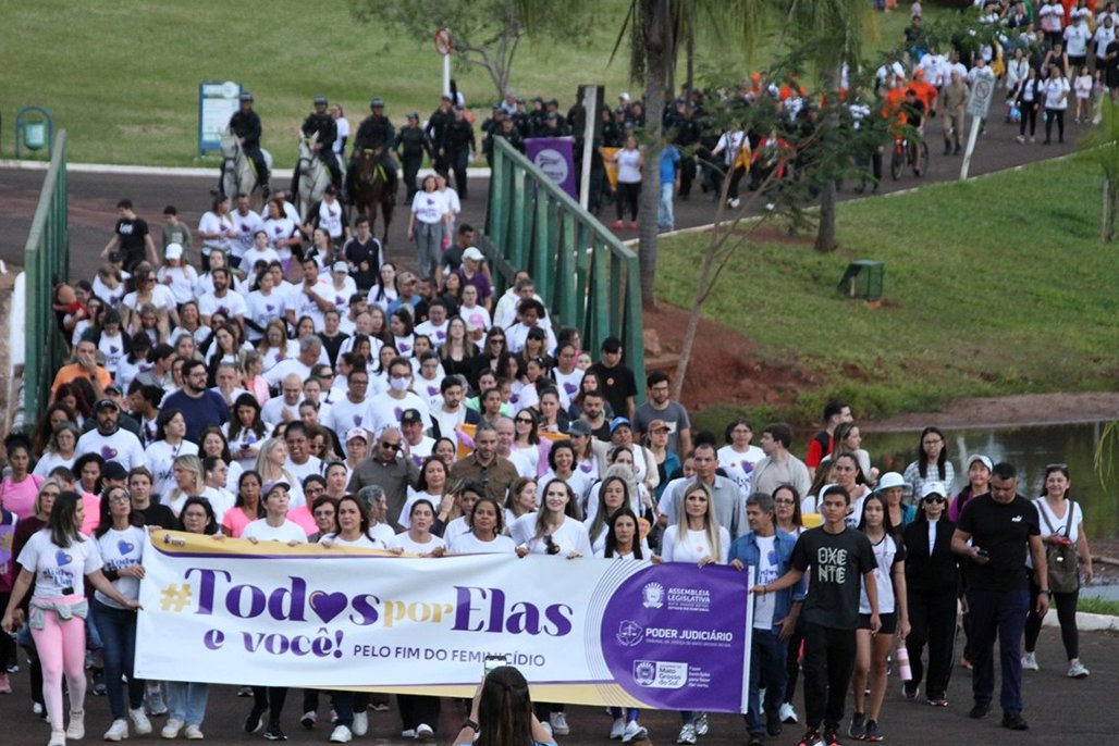 Caminhada mobiliza sociedade no combate ao feminicídio em Mato Grosso ...
