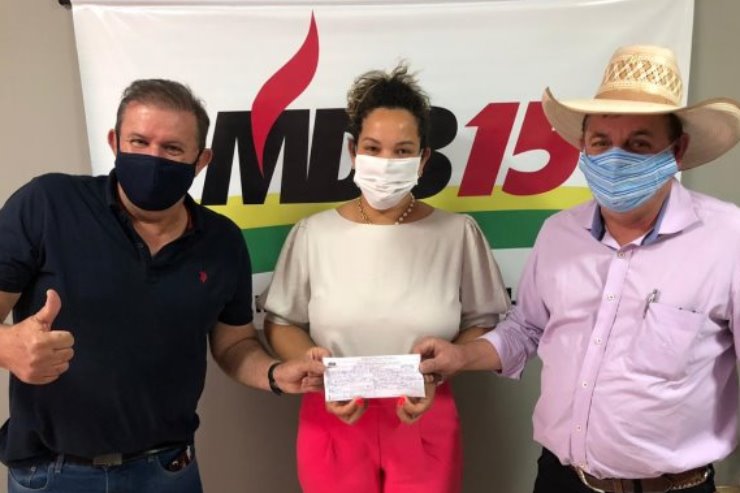 Primeira-dama de Três Lagoas, Leide Dayane, se filia no MDB - REDE JOTA FM